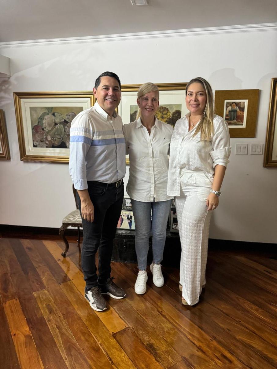 El encuentro de Hurtado con la gobernadora del Valle del Cauca