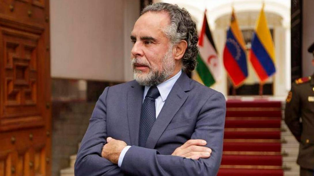 Pese a polémica, Armando Benedetti es nombrado oficialmente nuevo ...